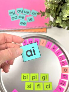 55 Free Phonics Cards & Fun Ways to Use Them - Around the Kampfire